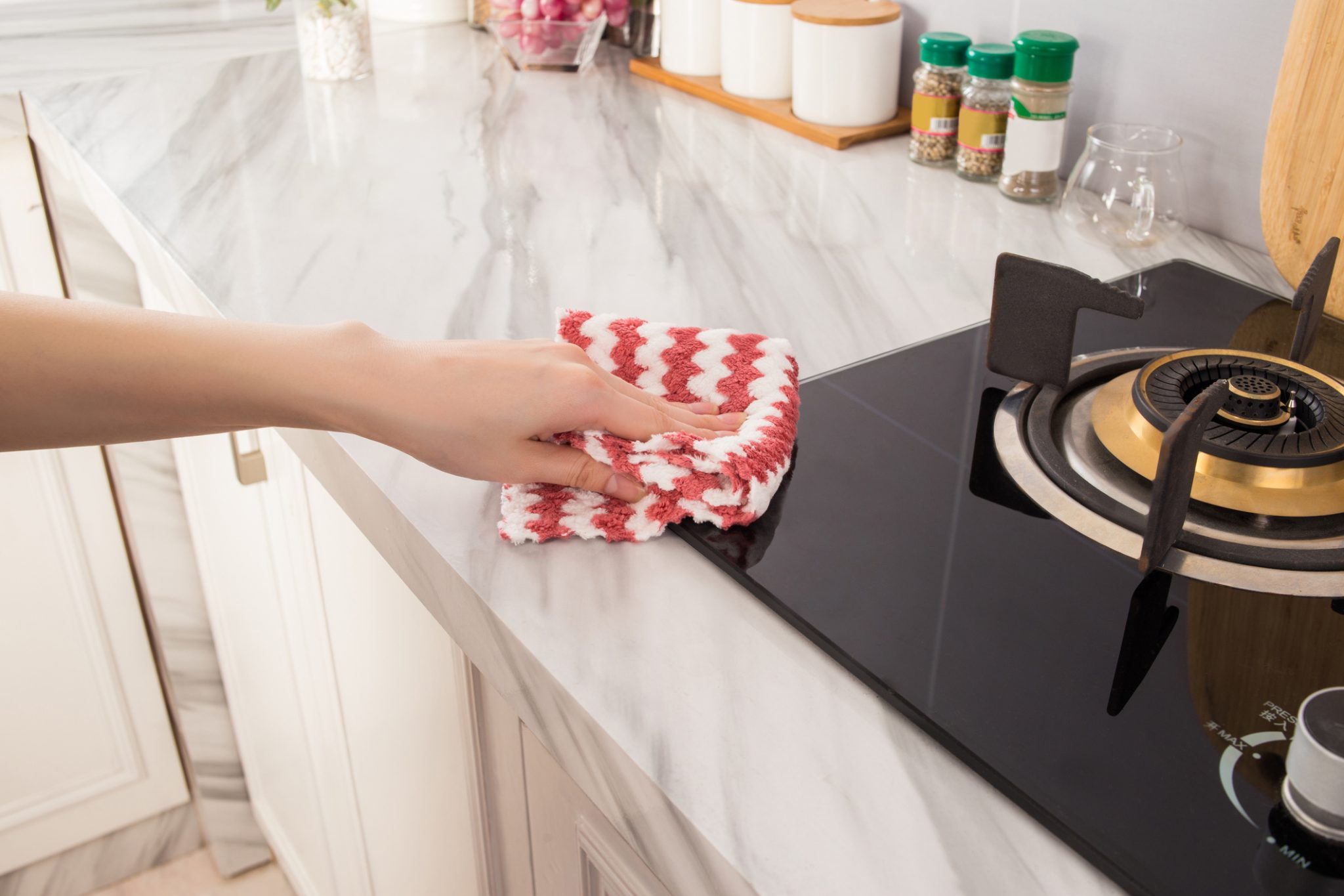 5 Benefits of Choosing Engineered Stone Countertops for Your Home
